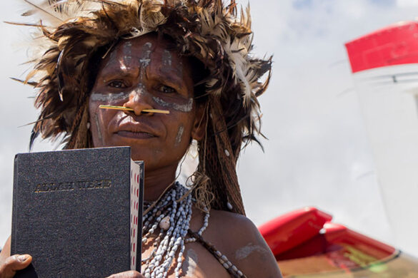 Koteka Traditional Clothing for Papuan Men in the Mountains - West ...