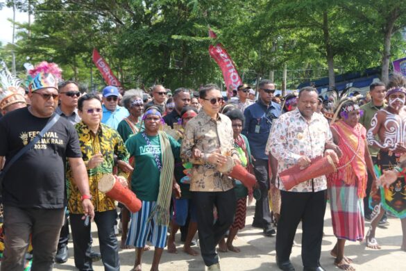 The Bauzi Tribe in Papua Has a Forest Telephone Method, No Secrets ...