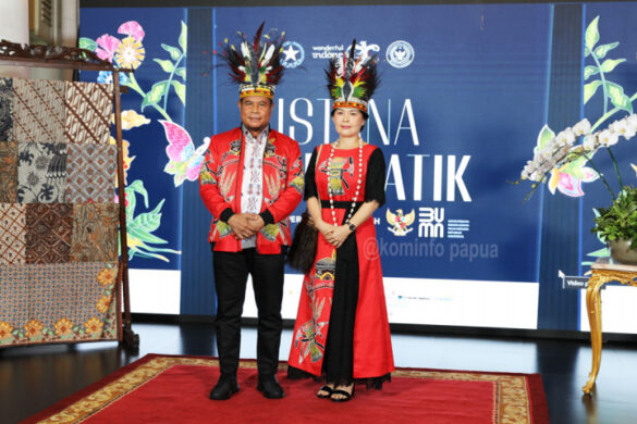 The Legend of Raja Ampat: A Tale of Sacred Eggs and the Birth of Kings ...